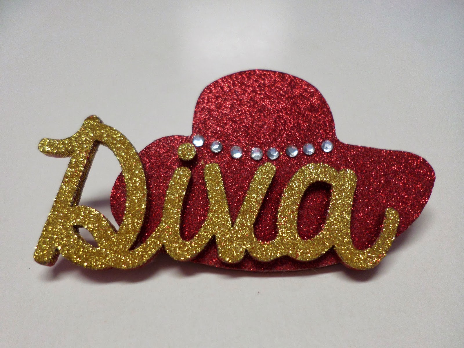 Photo Craft: Red Hat Society Items