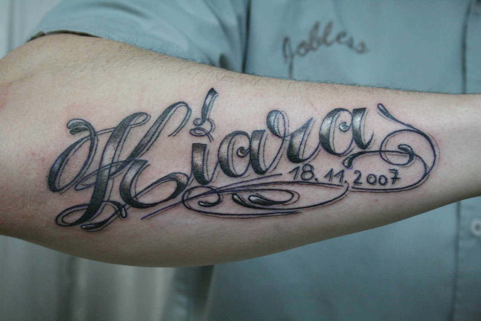 Name Tattoo Designs Pictures: Name Design Tattoos on Hand Beautiful ...