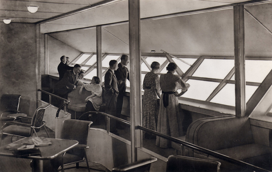 LZ 129 Hindenburg - colorized footage