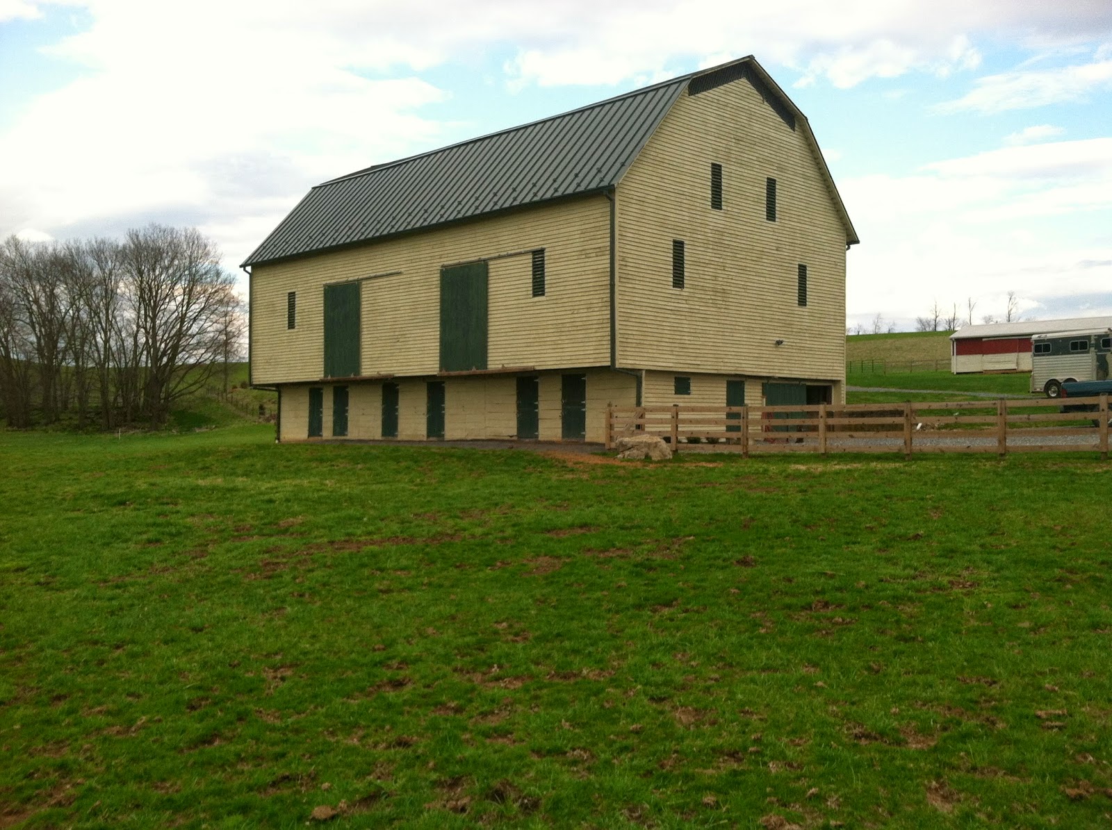 Horse Country Chic: Saving Old Bank Barns