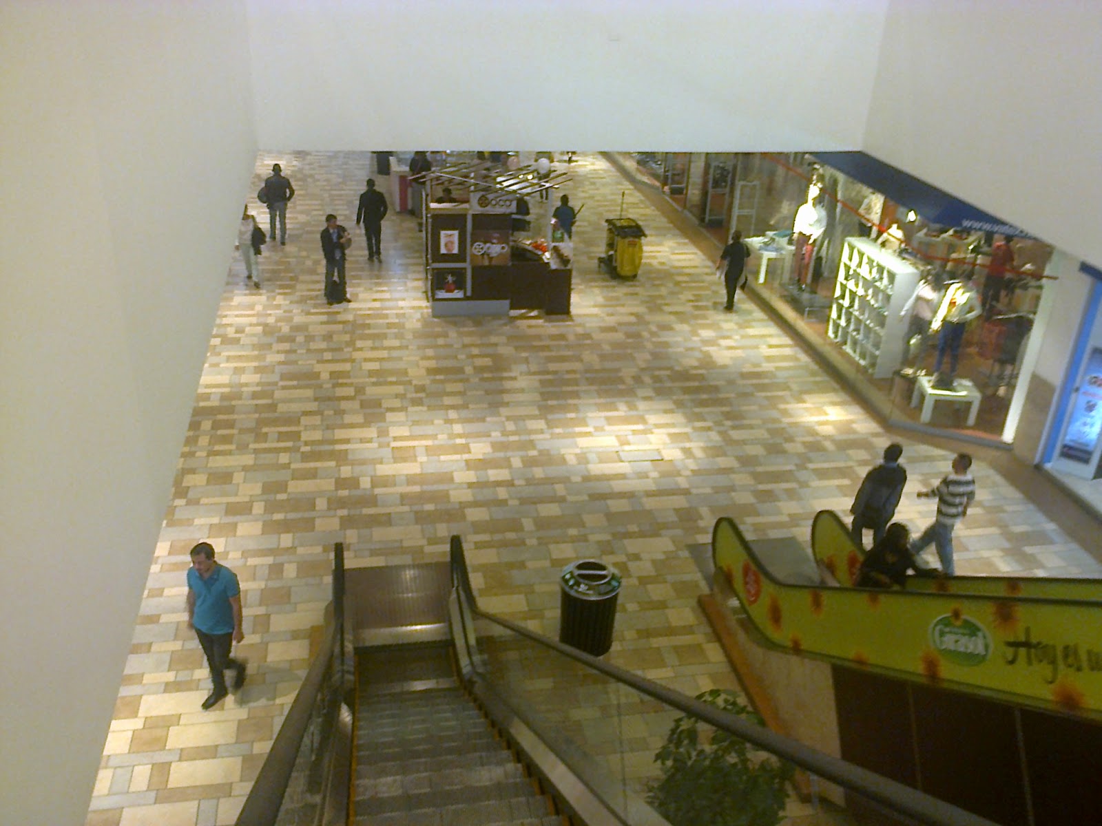 Centro Comercial "Condado Shopping" Quito