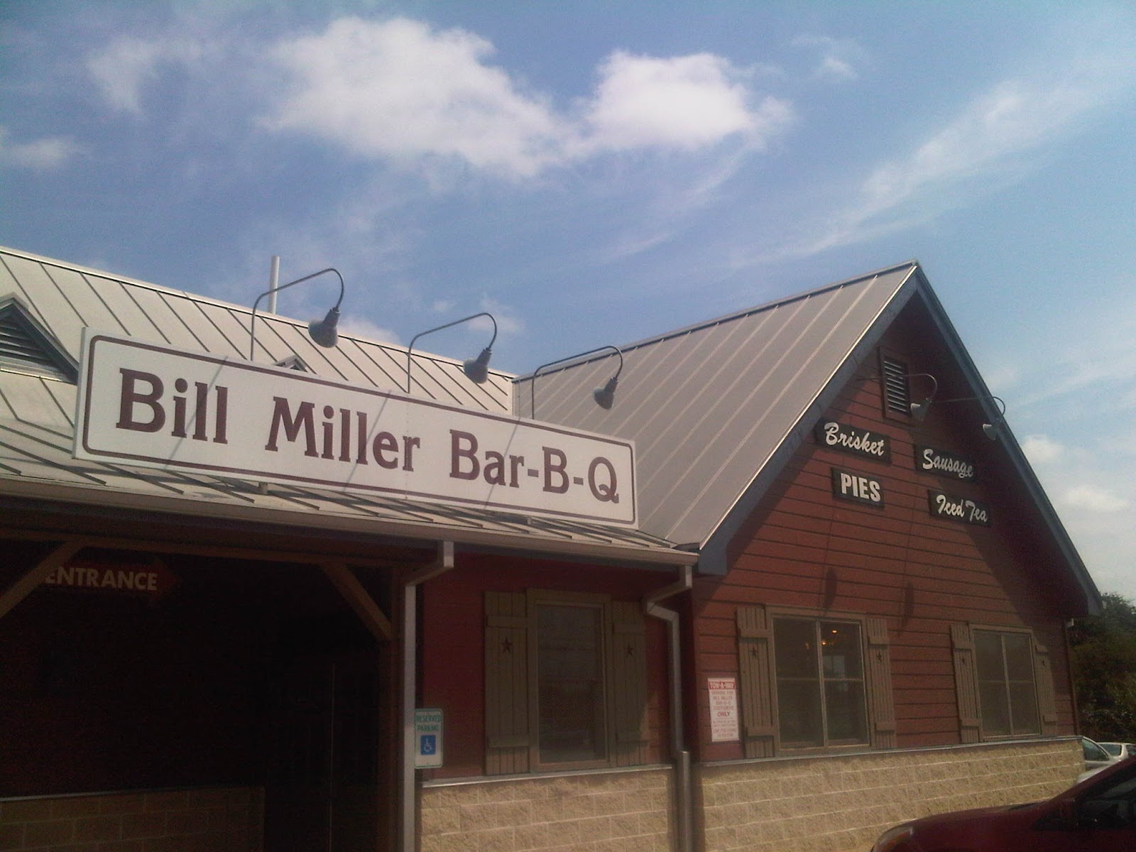 Austin Lunch Review: Bill Miller Bar-B-Q @ E Hwy 290
