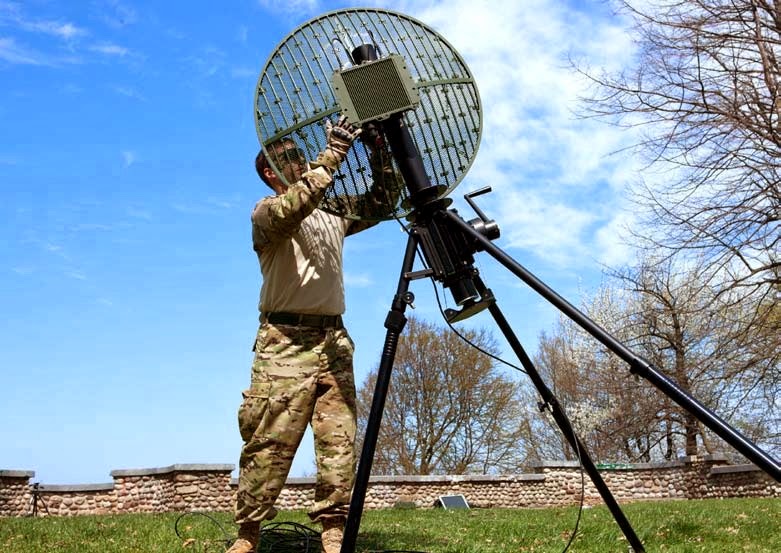 HARRIS: Антенна параболическая, мобильная, быстроразворачиваемая СВЧ RF ...