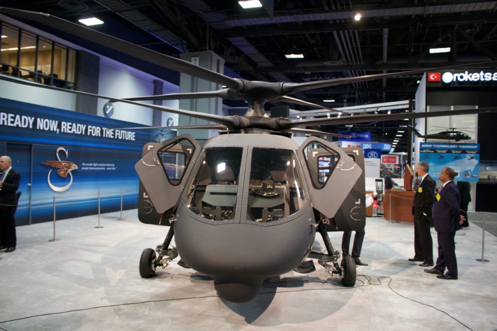 Sikorsky shows off superfast and compact S-97 Raider military ...
