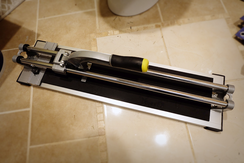 Hall Bathroom. Revisited. Dilemmas. - Flipping the Flip