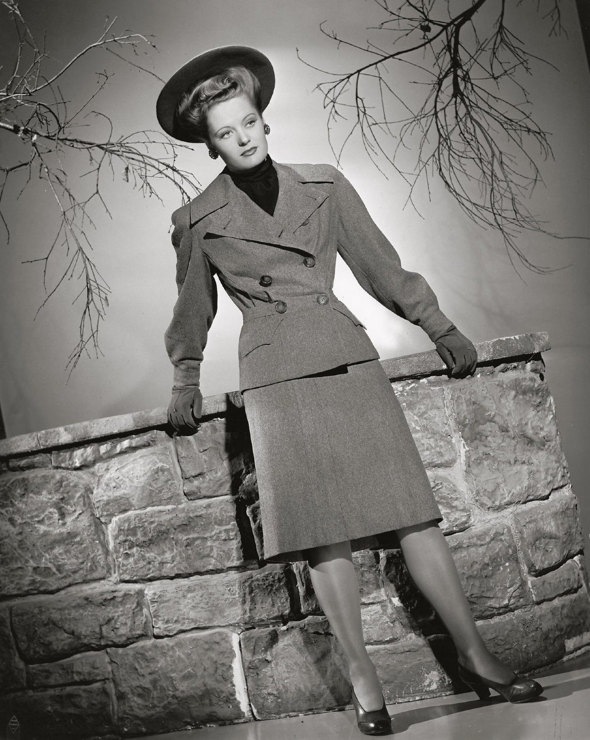 It's The Pictures That Got Small ...: February 2016