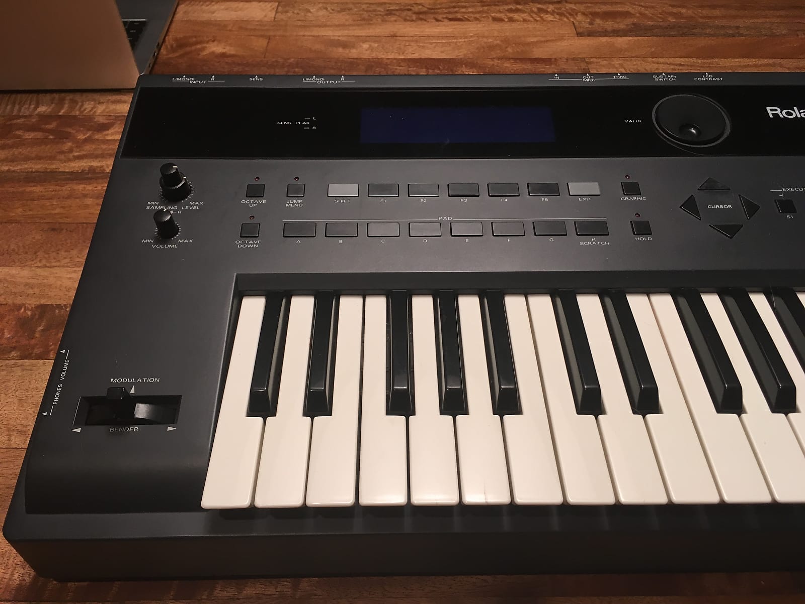 MATRIXSYNTH: Roland DJ-70 Sampling Workstation (S-750/S-770)