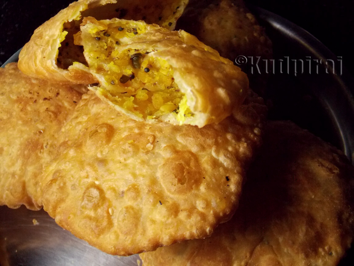 Kudpiraj's Garam Tawa: Biscuit Rotti - Method 2
