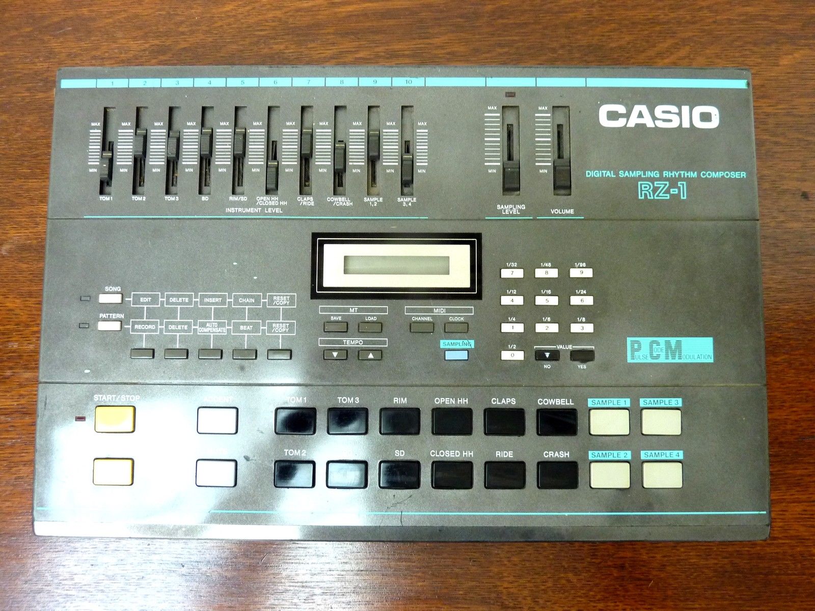 MATRIXSYNTH: CASIO RZ-1 VINTAGE DRUM MACHINE SAMPLER SYNTH SN 601068