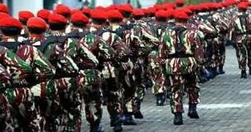 Inilah Arti Warna Baret TNI POLRI dan Posisi Miringnya.. - SAMAPTA 55