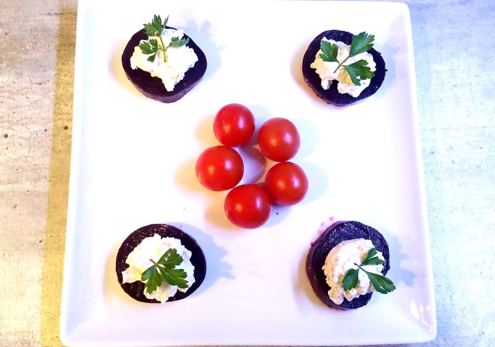 Krem djathi dhe antipasta festive | BonBon Taste