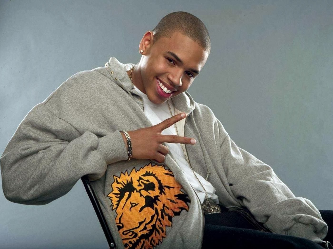 Chris Brown Pics: Gotta love this smile