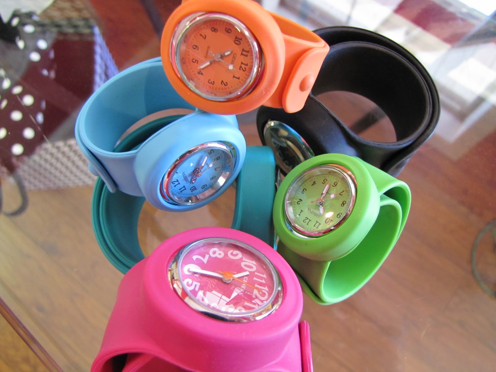 Savvy Gifts: Slap watches are here!!!