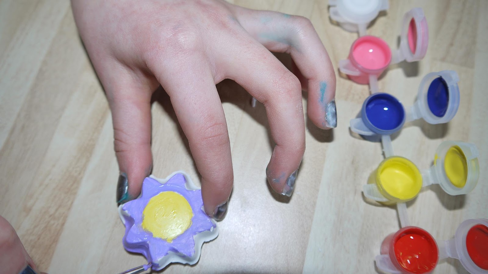 Inside the Wendy House: Easter Crafts at Asda