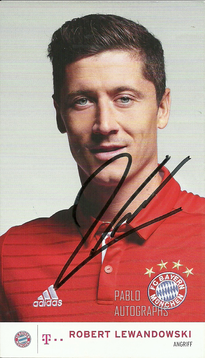 Pablo Autographs: #44 Robert Lewandowski