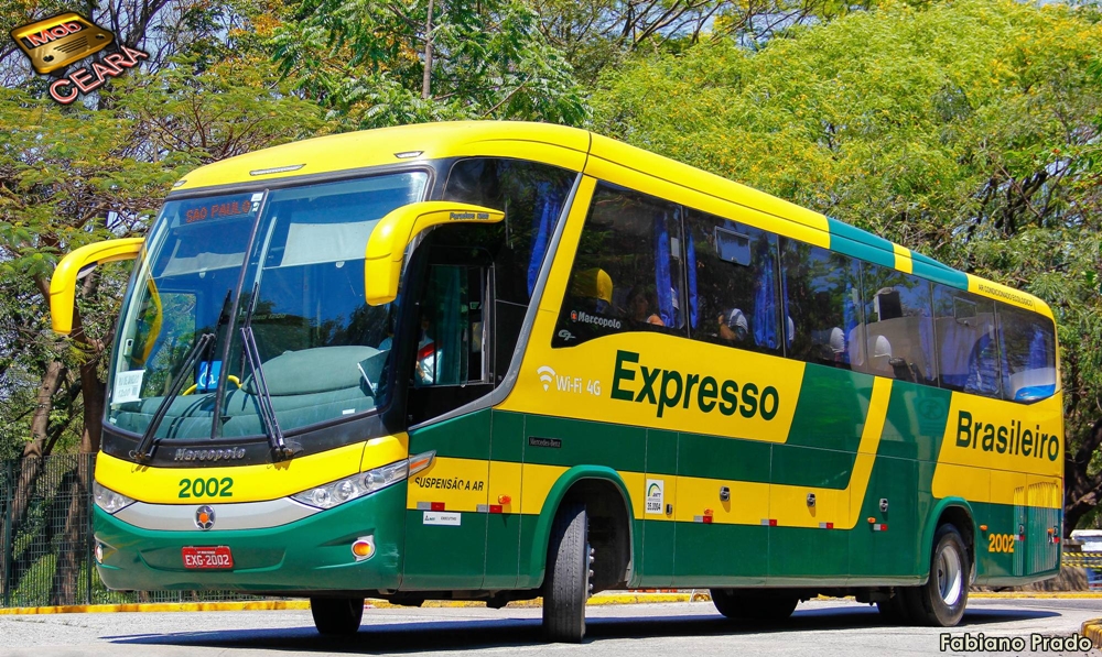Expresso Brasileiro mantém dois ônibus com a sua primeira identidade visual