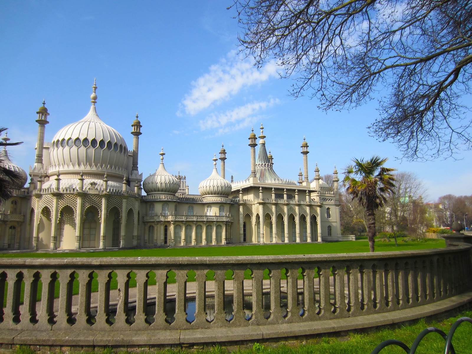 leff: British Holiday Chapter 11: Brighton