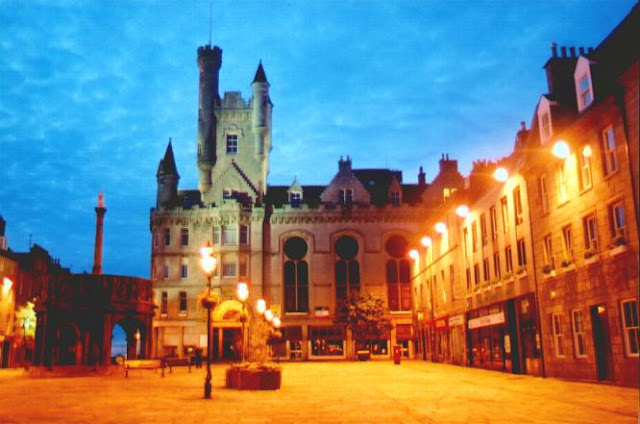 Ken LaRive Facets: ‘Walking the Mat’ In Aberdeen By: Ken La Rive