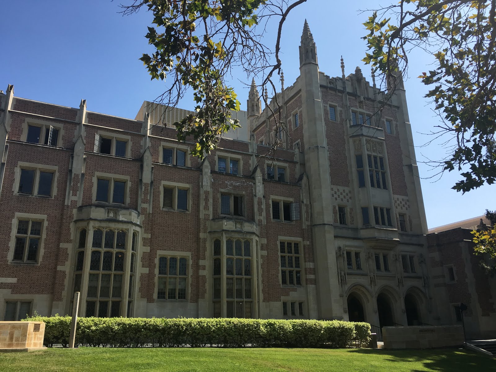 Experiencing Los Angeles: UCLA: University of California, Los Angeles