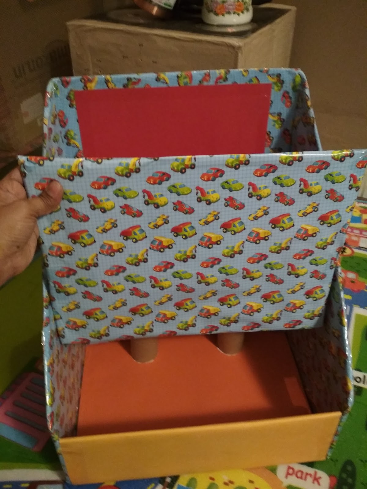 Sonshine Mumma: DIY Book Shelf | Cardboard Box Book Shelf