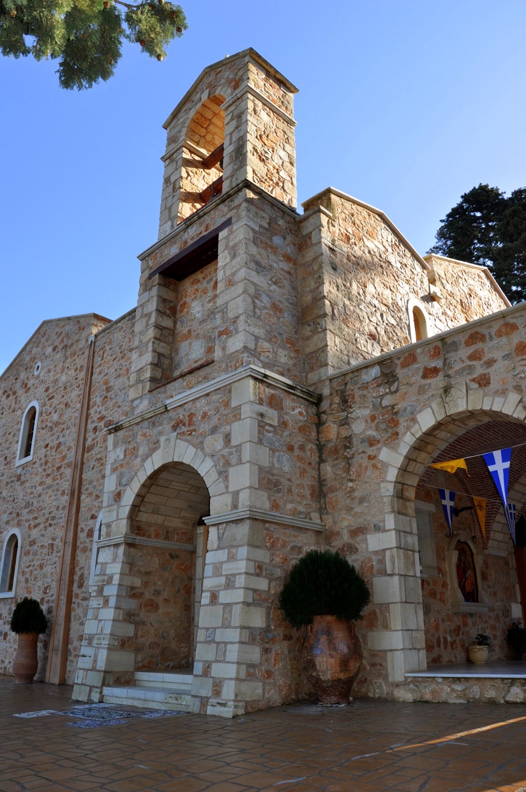 ΚΤΙΣΜA (ΕΛΛΗΝΙΚΑ): ΙΕΡΑ ΜΟΝΗ ΣΑΒΒΑΘΙΑΝΩΝ - ΡΟΓΔΙΑ ΗΡΑΚΛΕΙΟΥ
