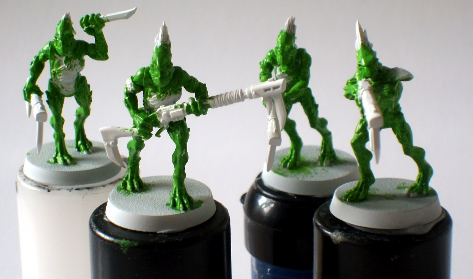 McNeil Miniature Projects: Step by Step guide - Painting Kroot