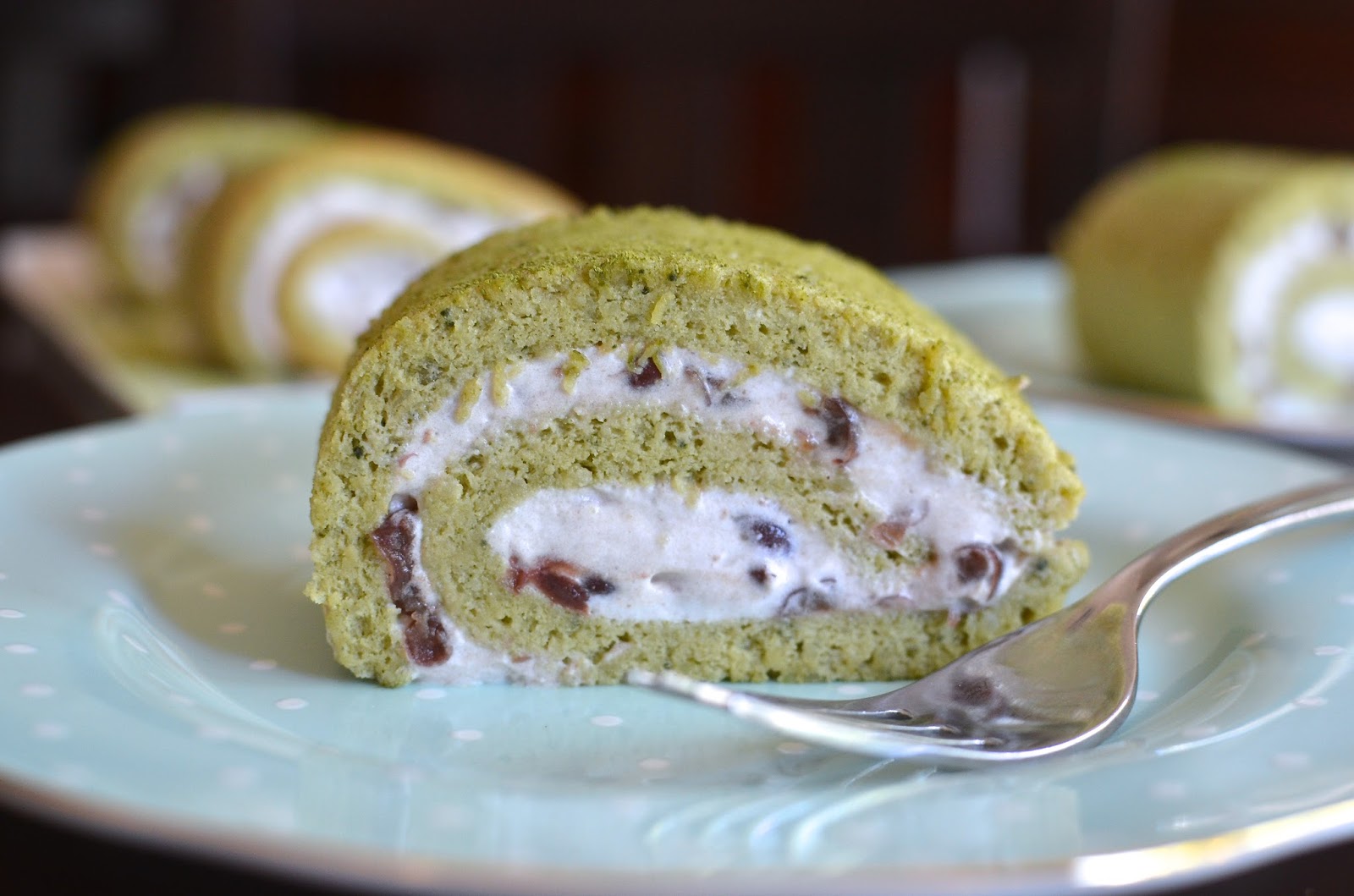Playing with Flour: Matcha-almond roll cake with red bean cream filling