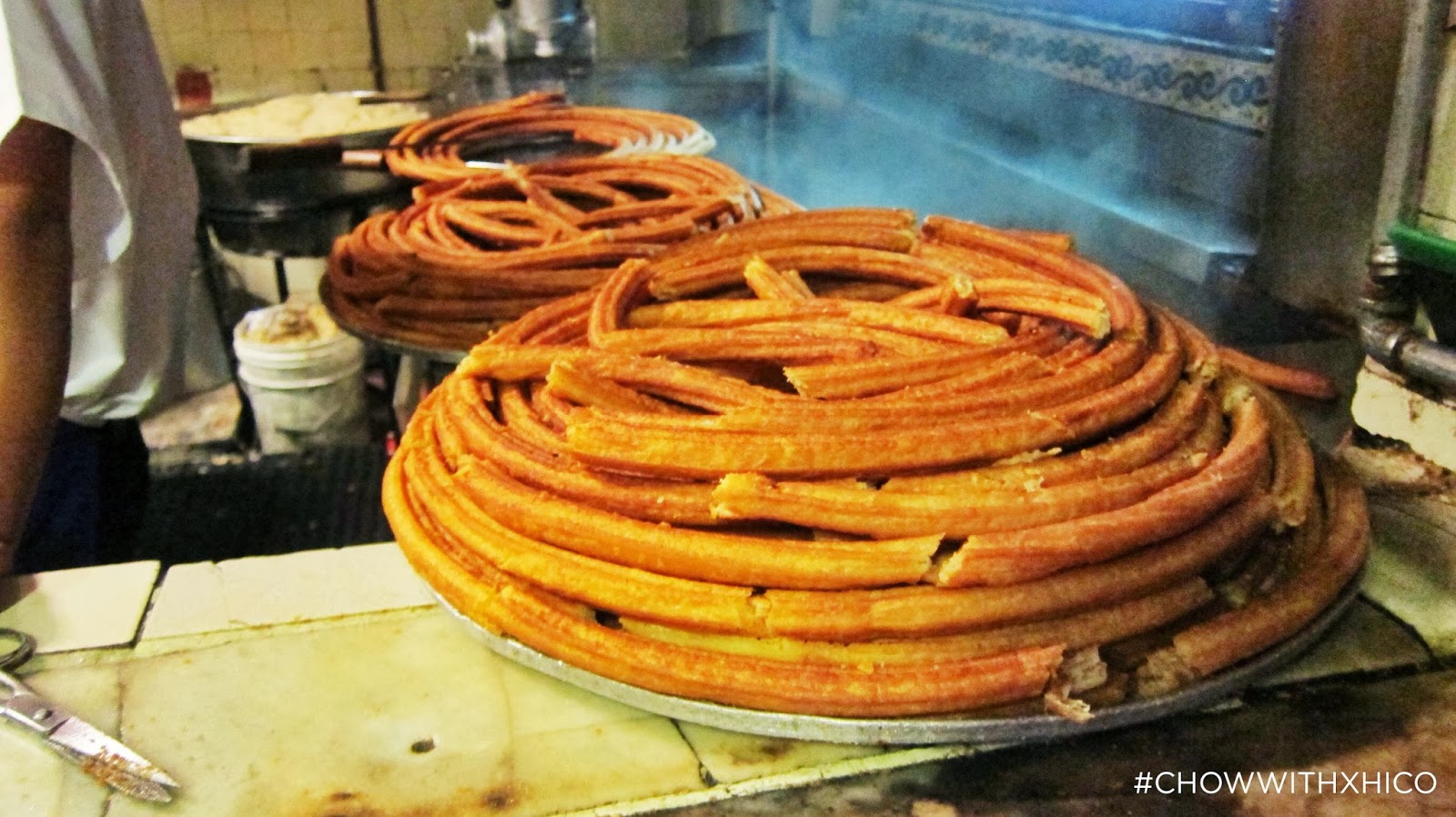 Chow with Xhico: Churros & Chocolate: Churrería El Moro