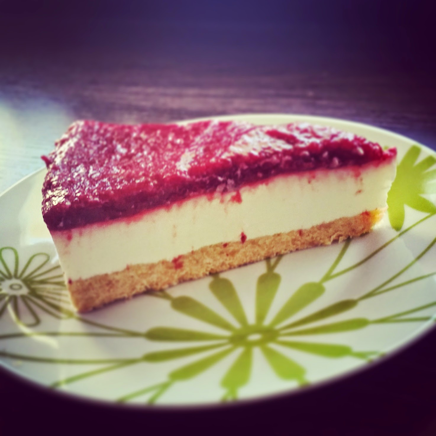 Nepečená jahodová torta s mascarpone