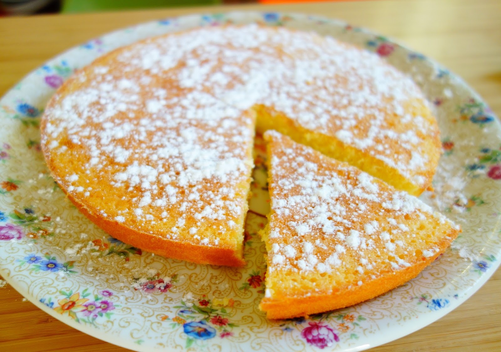 {recette} Gateau extra moelleux au citron vert - Initiales GG ...