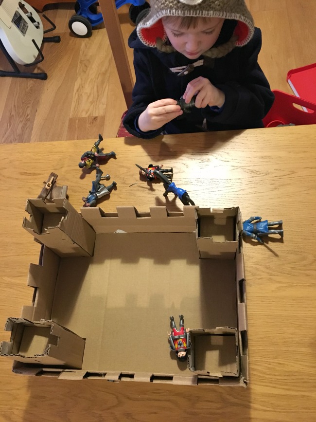 5 Minute Games For Toddlers - Cardboard Castle | Teddy Bears And Cardigans