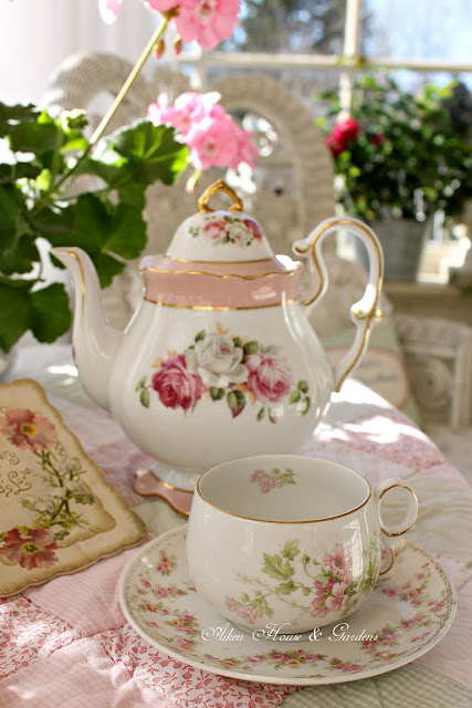 Aiken House & Gardens: Romantic Pinks