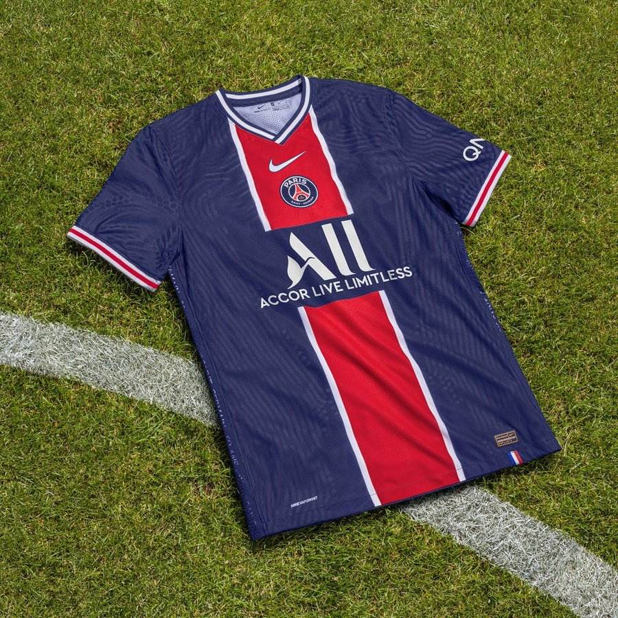 Better? Designer 'Fixes' PSG 20-21 Home Kit - 4 Options - Footy Headlines