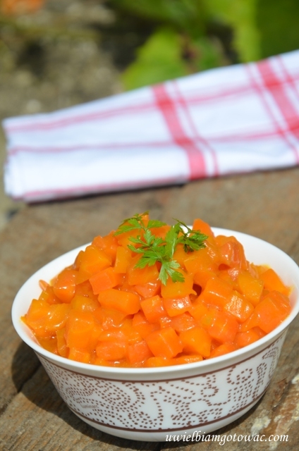 Uwielbiam gotować: Duszona marchewka do obiadu