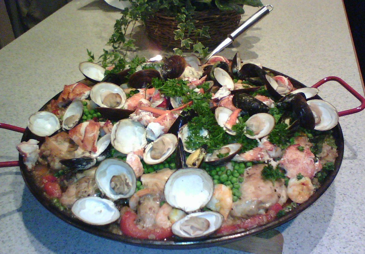 KITCHEN EXCURSIONS: Paella