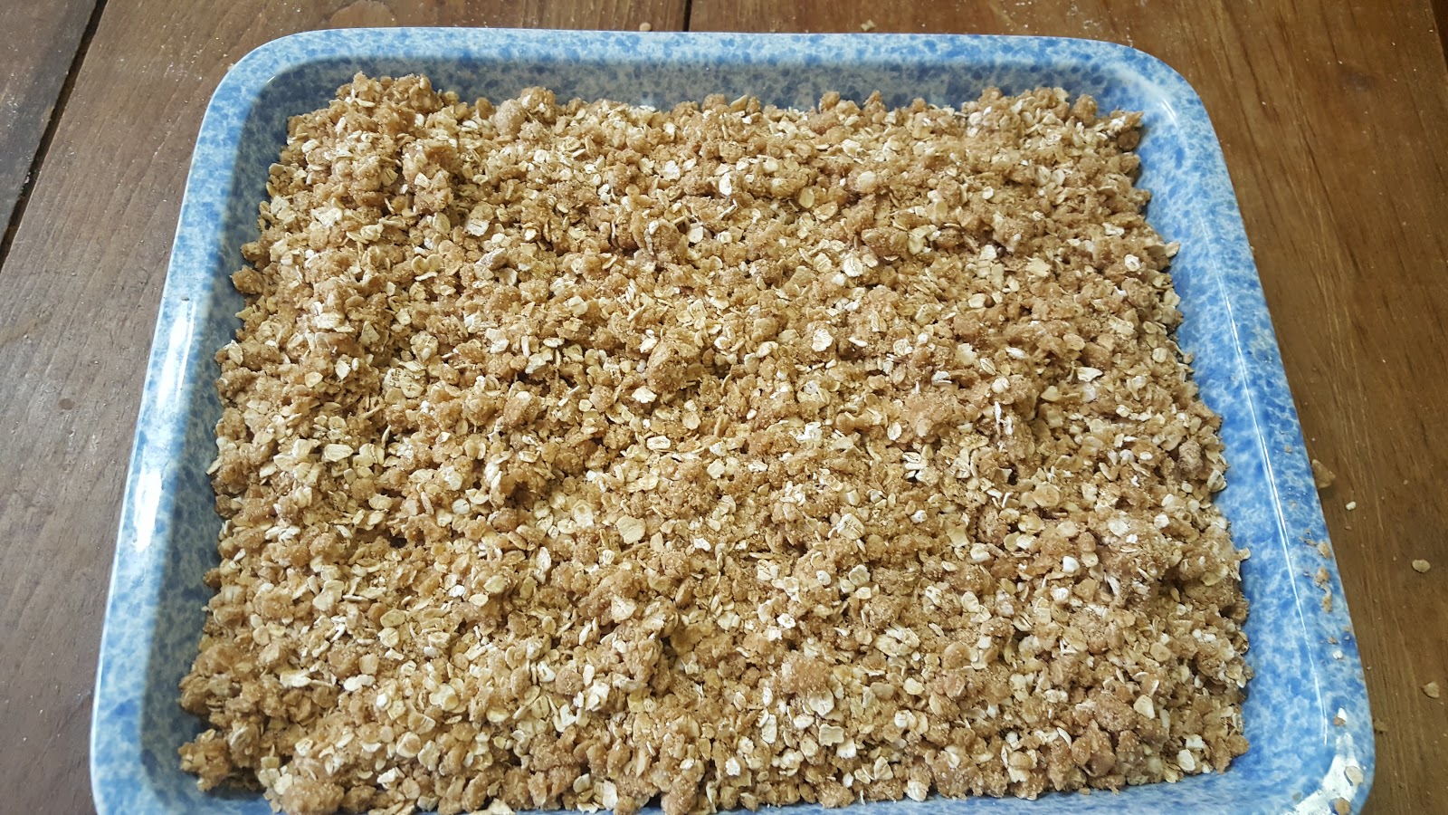 My Patchwork Quilt: GLORIA YODER'S CRUMBLE DESSERT