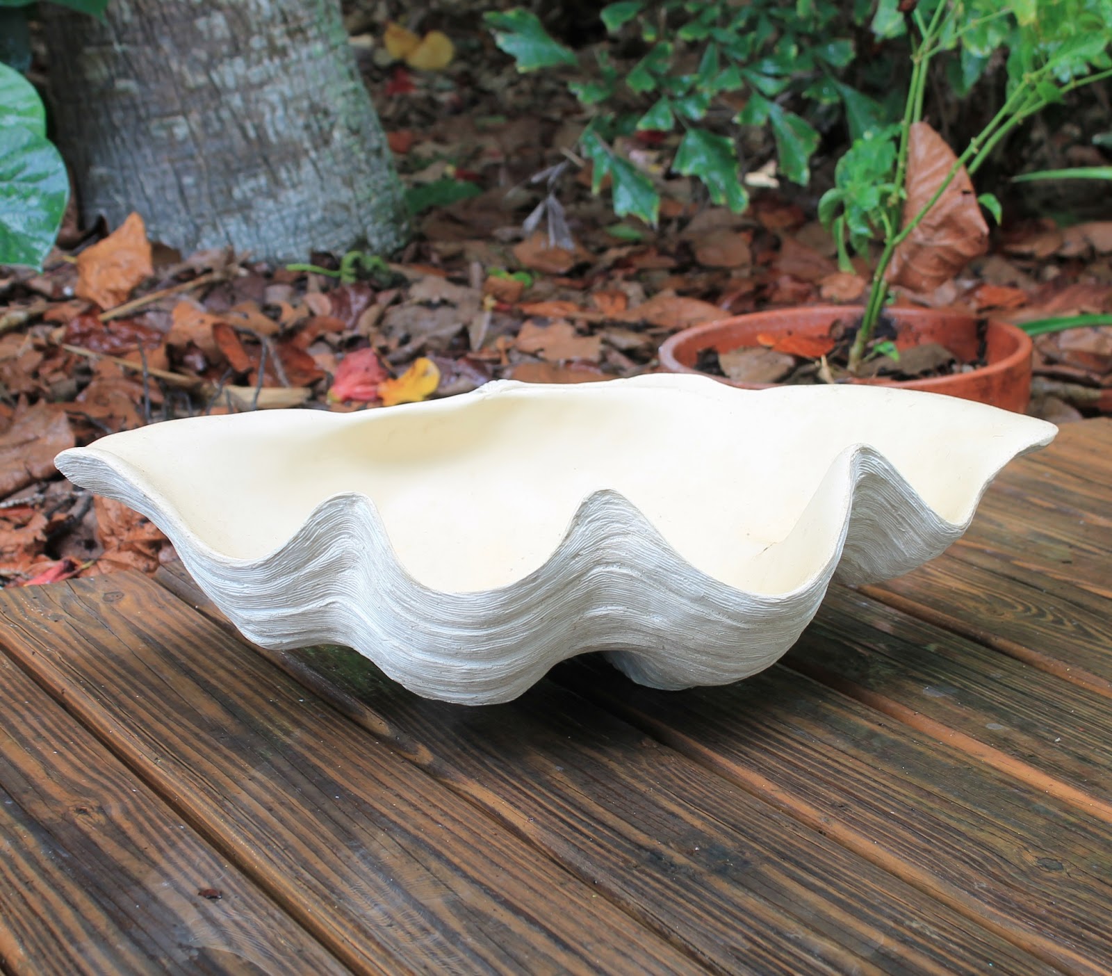 Connecting Pieces: Giant Clam Shell Flower Arragment