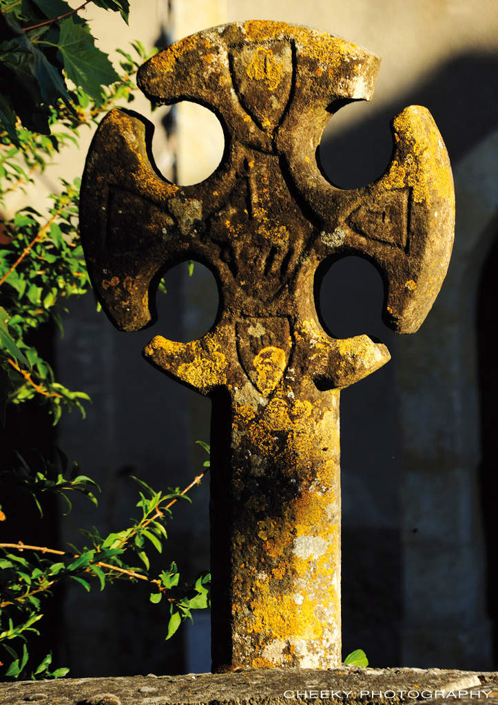 De arrianos a cátaros ~ Gothalaunia