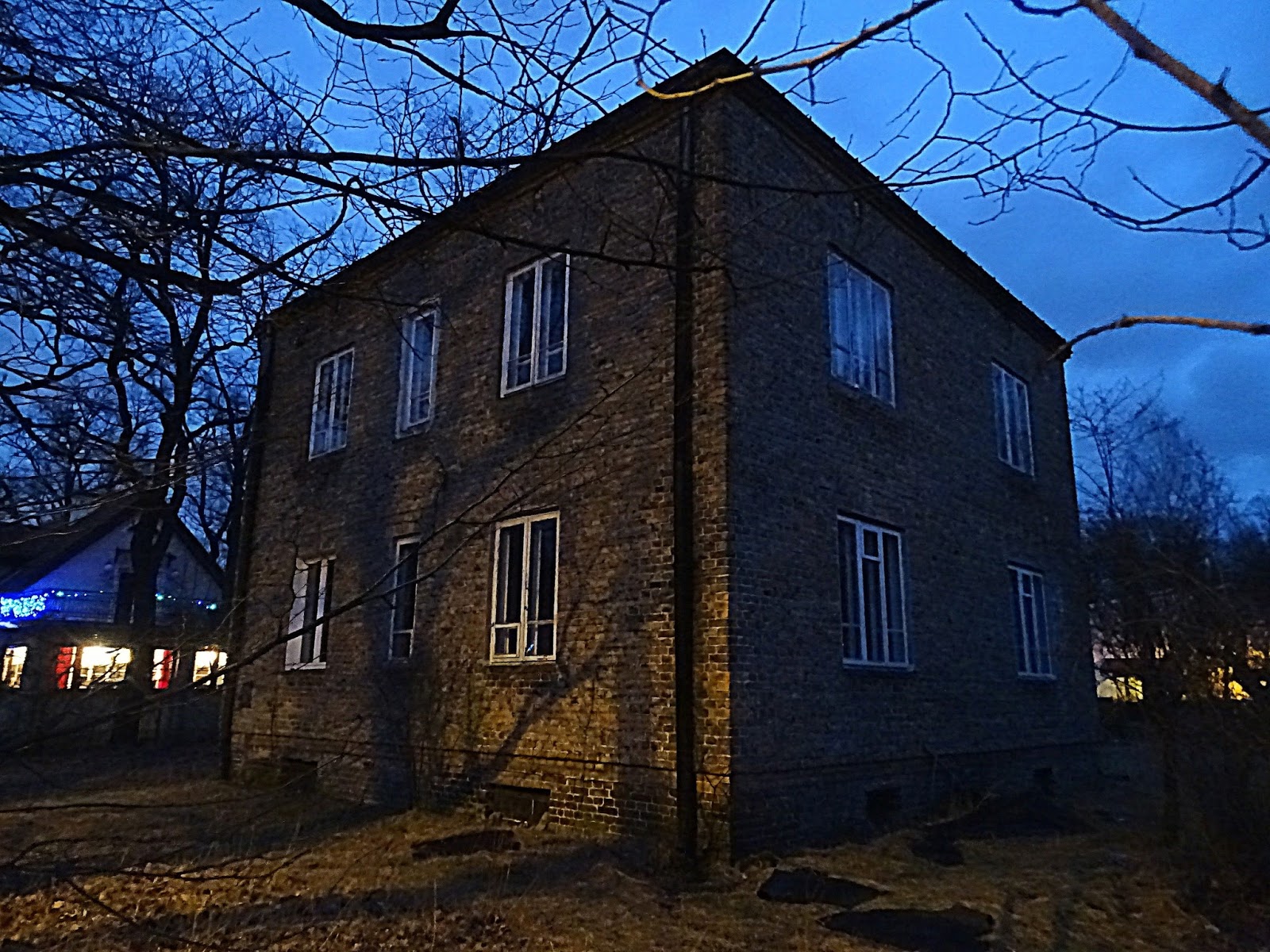 Opuszczone i nawiedzone: 5 Morderstw Opuszczona Willa CHIMERA w Milanówku