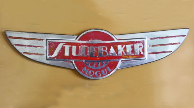 American Auto Emblems: STUDEBAKER