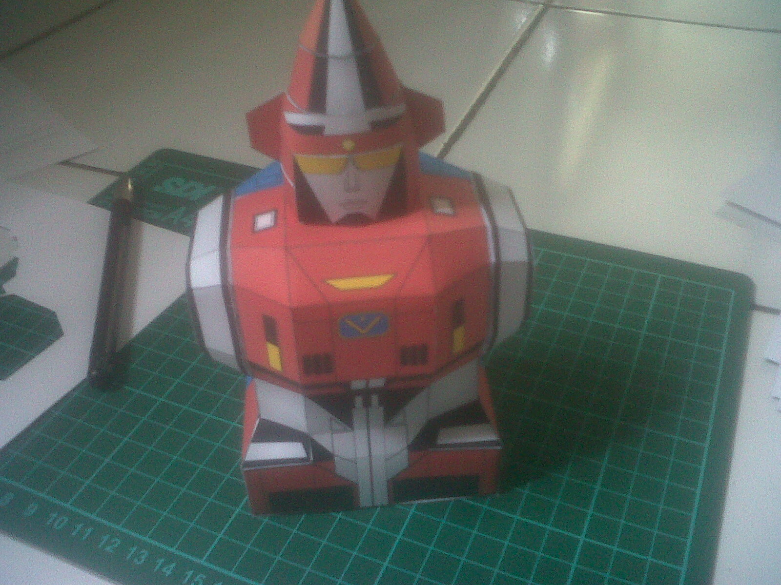 GOGGLE V ROBO MECHA PAPERCRAFT