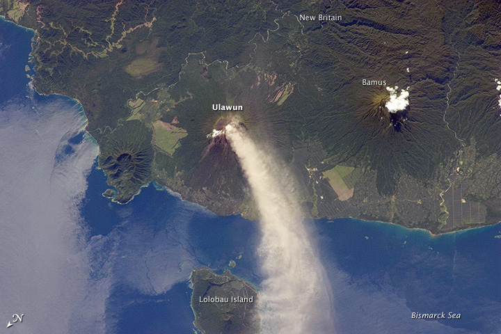 Something Geography: Powerful Pics: Volcanic Plume