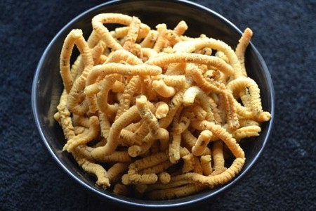 Vaniensamayalarai: Pepper Kara Sev / White Kara Sev