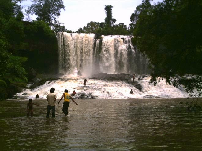 Bou Sra Waterfall , Cambodia | PLACES-CITY