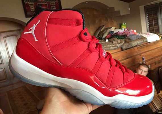 Air Jordan 11 "Gym Red" Inspired by Melo PE to Release December 2017 ...