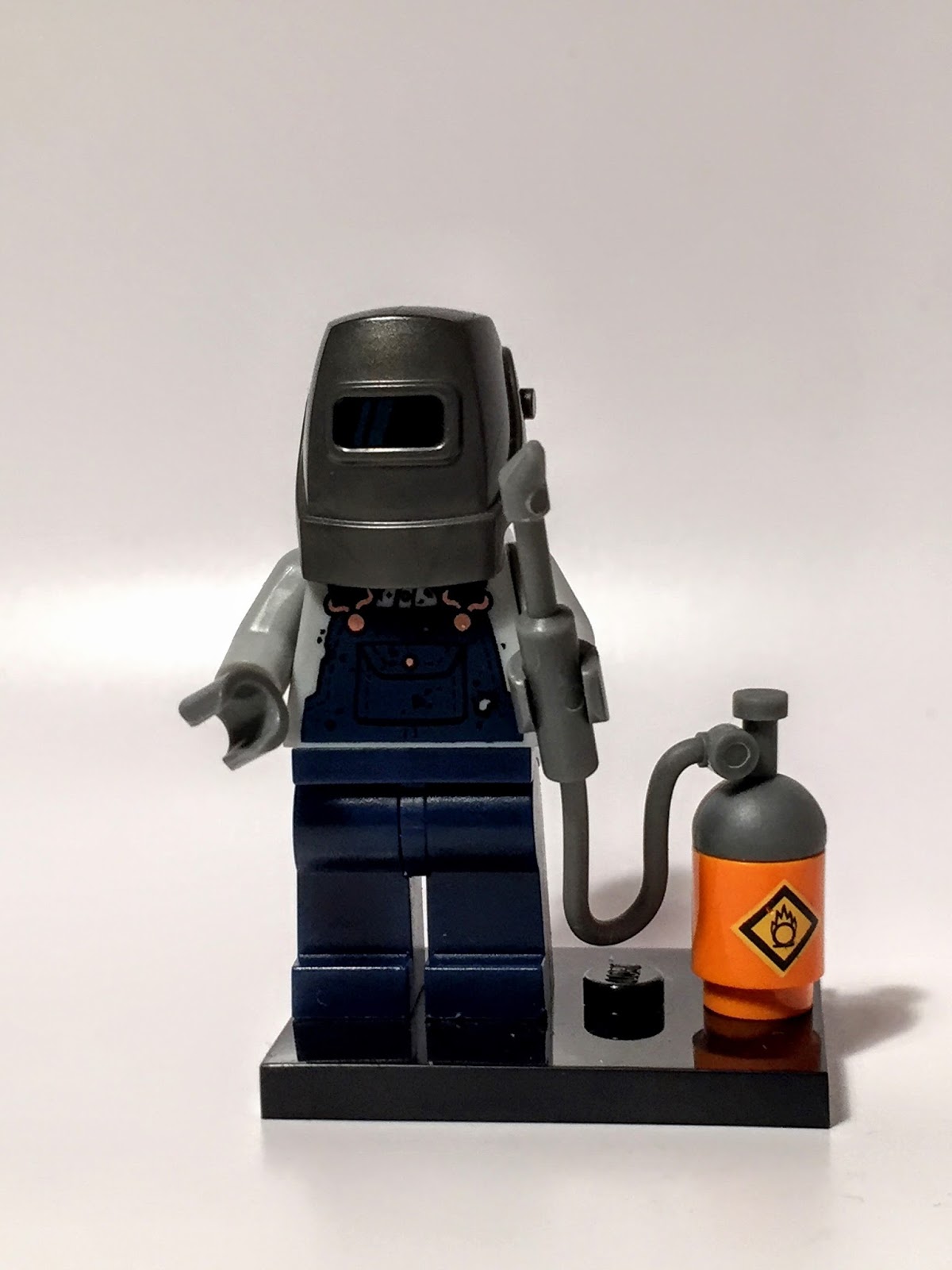 Lego Minifigure pictures: Lego Series 11 Minifigure The Welder