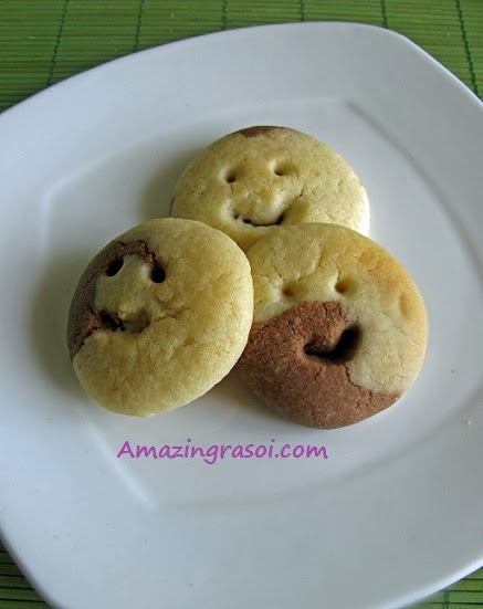 AmazingRasoi: Smiley Cookies