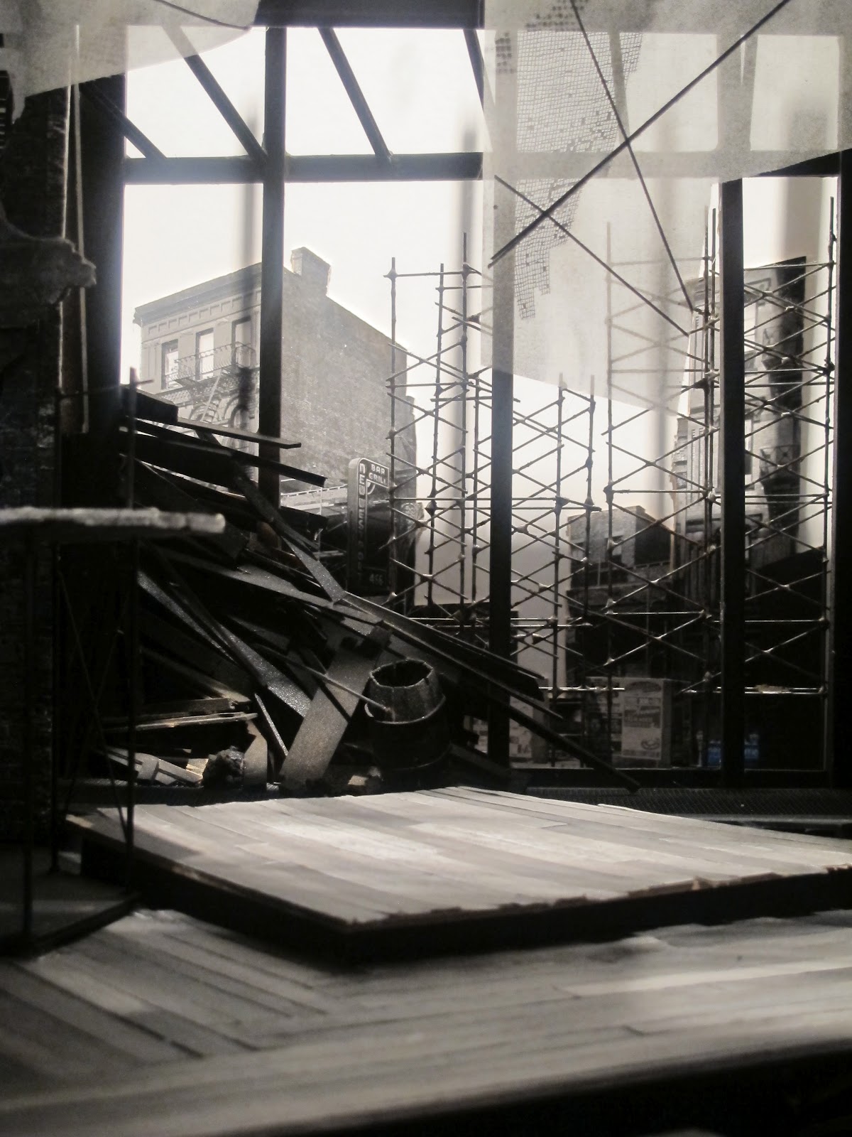 TT n Sheldy: Boris Aronson's set model for "Follies"