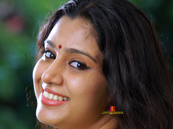 SPICY UPDATE: Samyuktha Varma Hot Cute Close Up PhotoShoot for ...