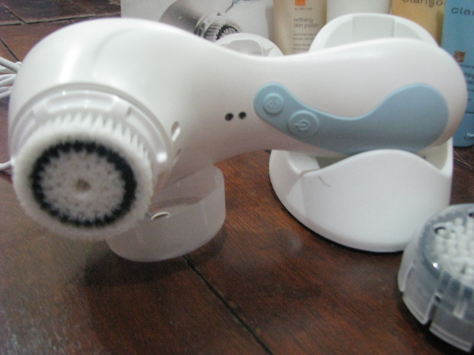 The Kikay Mom: Clarisonic Pro Sonic Skin Cleansing System Review